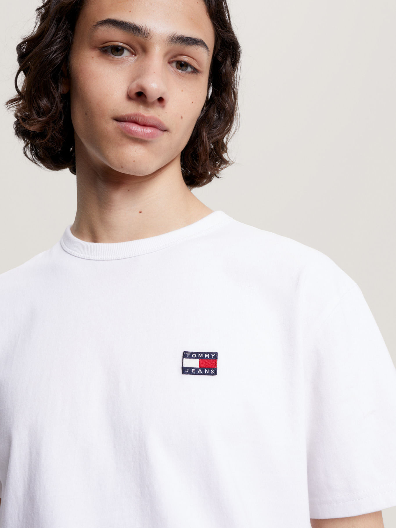 Playera de corte clásico con parche