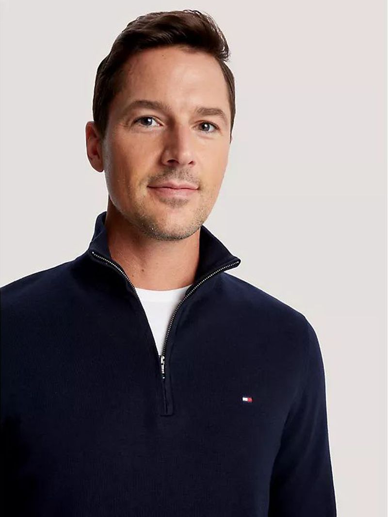 Suéter con zipper y logo bordado