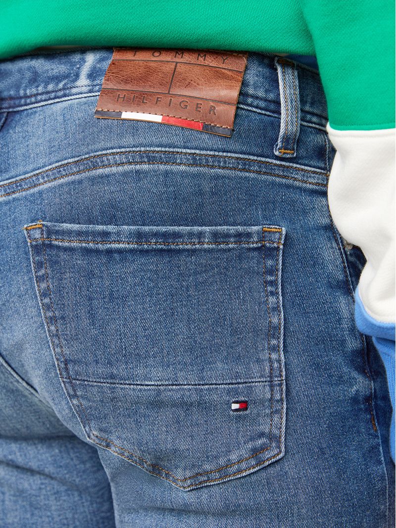 Jeans Denton ajustados de corte recto desteñidos