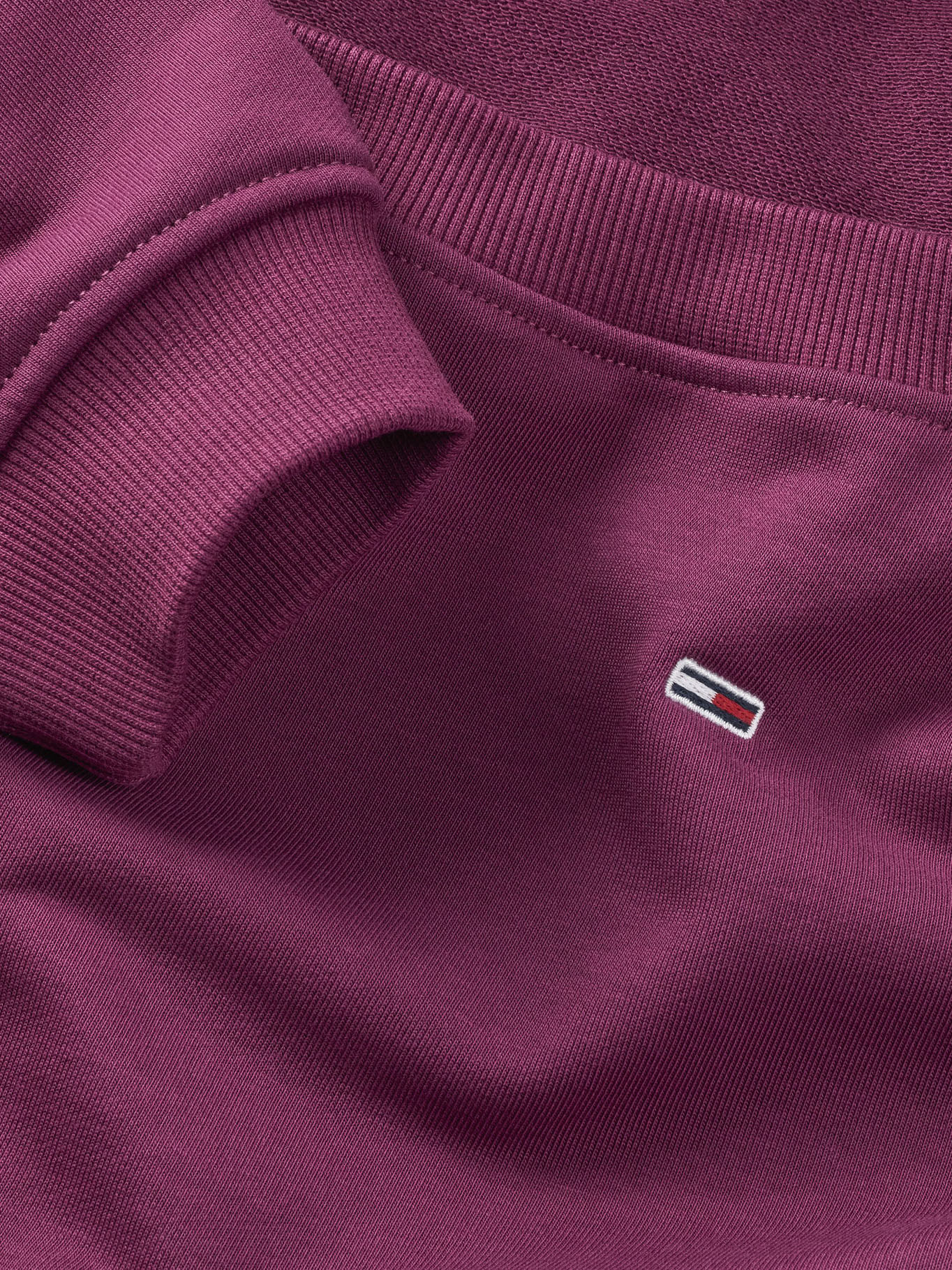 Suéter Essential con cuello barco