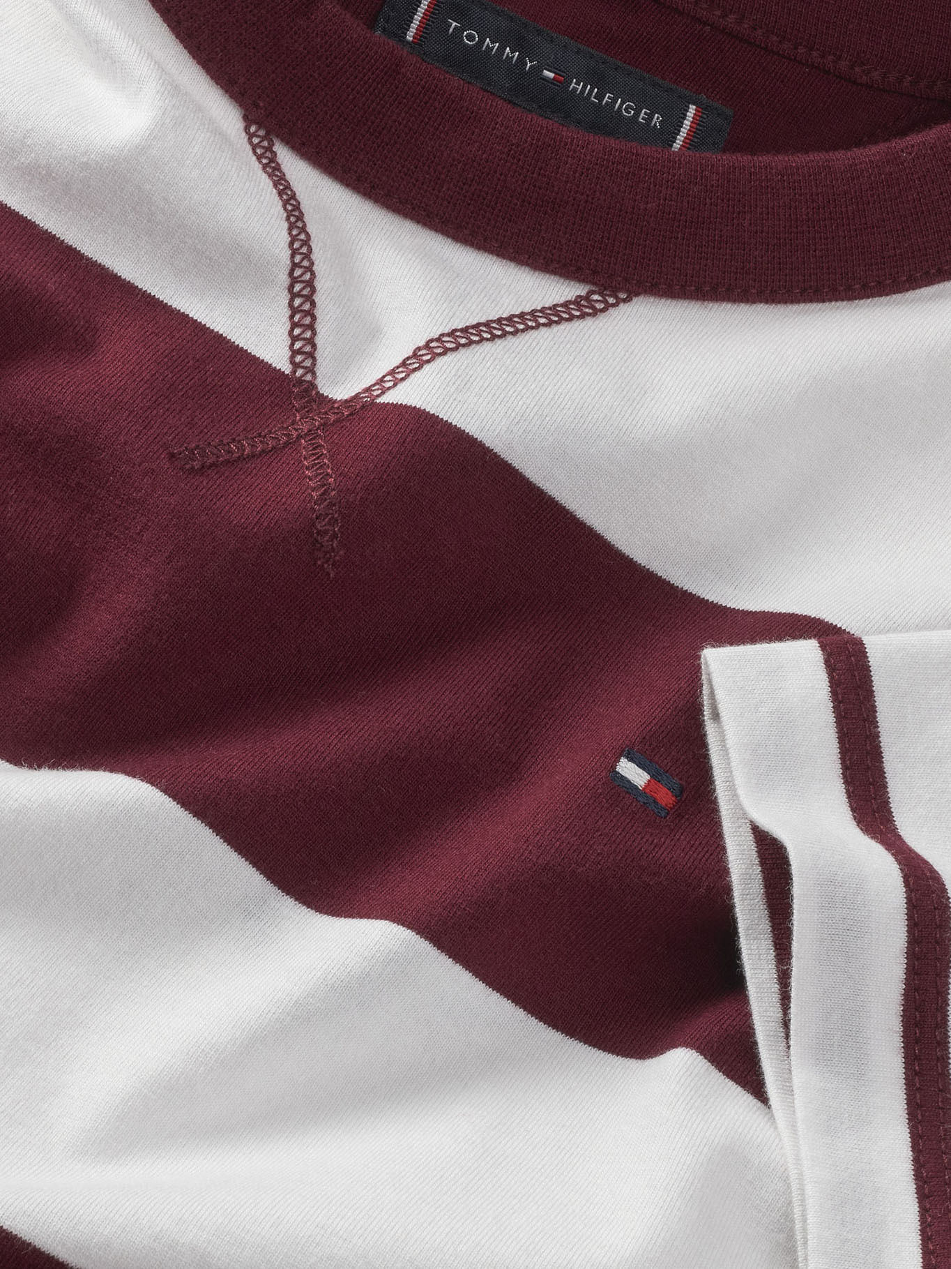 Playera de rayas con logo - Tommy Hilfiger