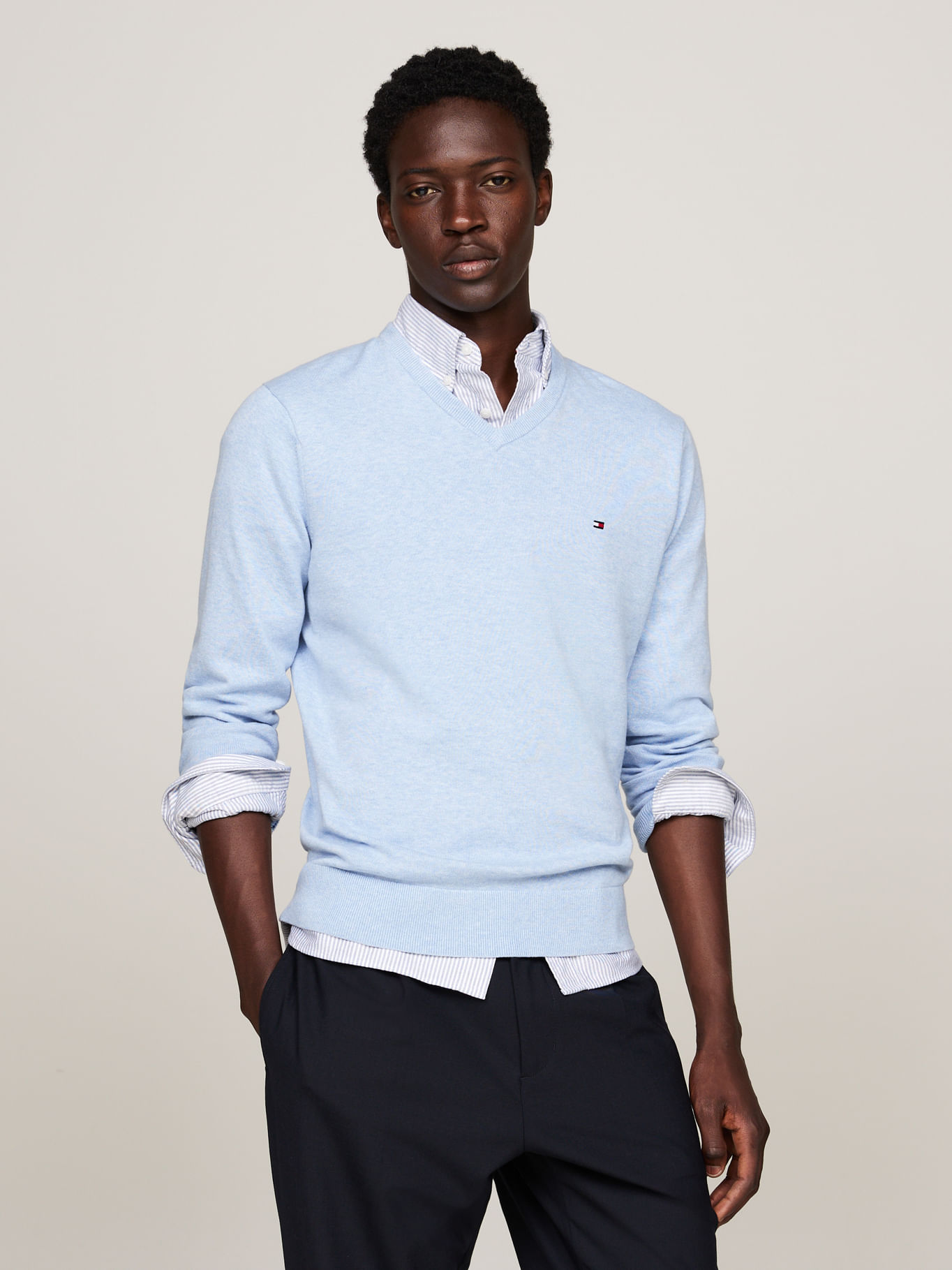 Suéter essential de cuello v - Tommy Hilfiger